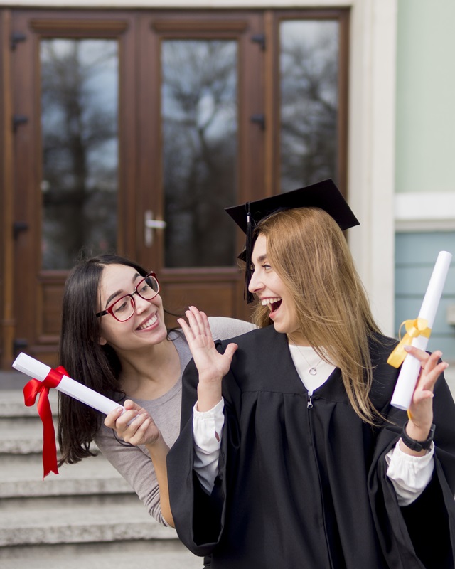 Degree vs Diploma: Which is Better For Your Future?